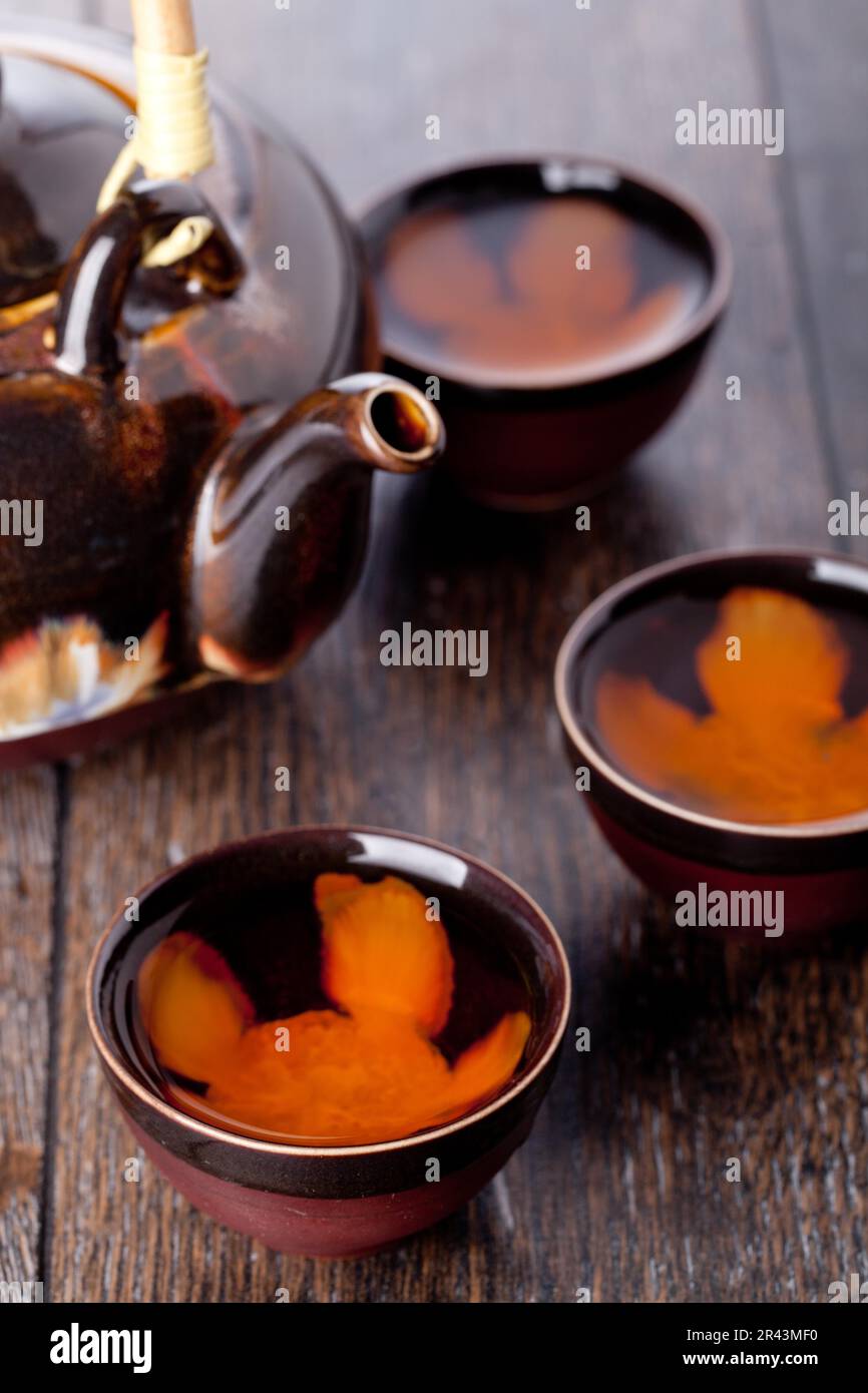 Desk with chinese tea hi-res stock photography and images - Alamy