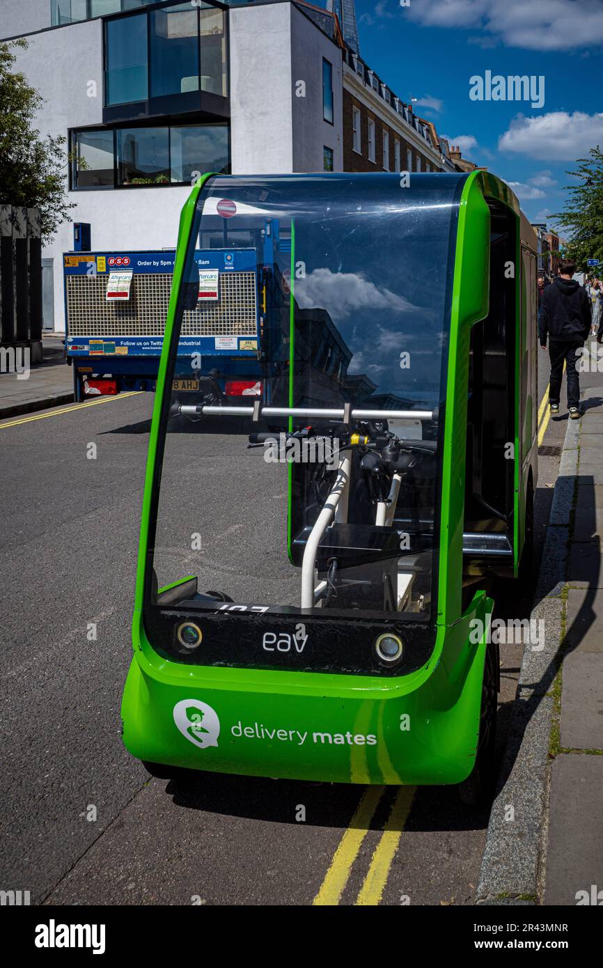 Last mile electric delivery london hi-res stock photography and images ...