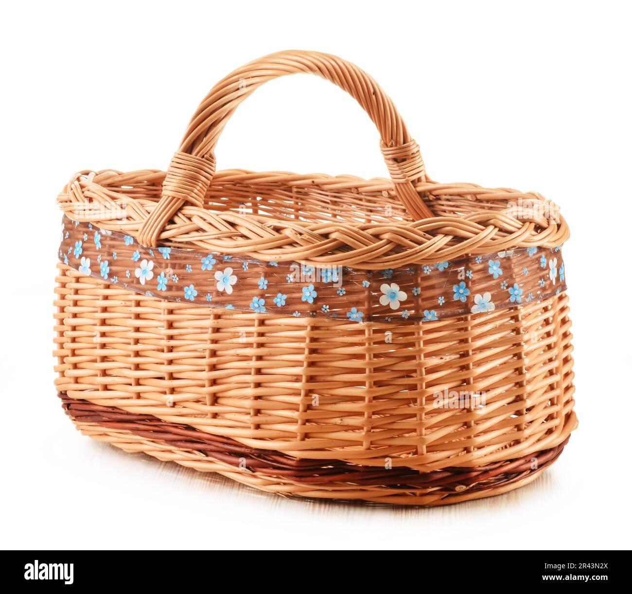 Empty wicker kitchen bowl isolated on white background Stock Photo - Alamy