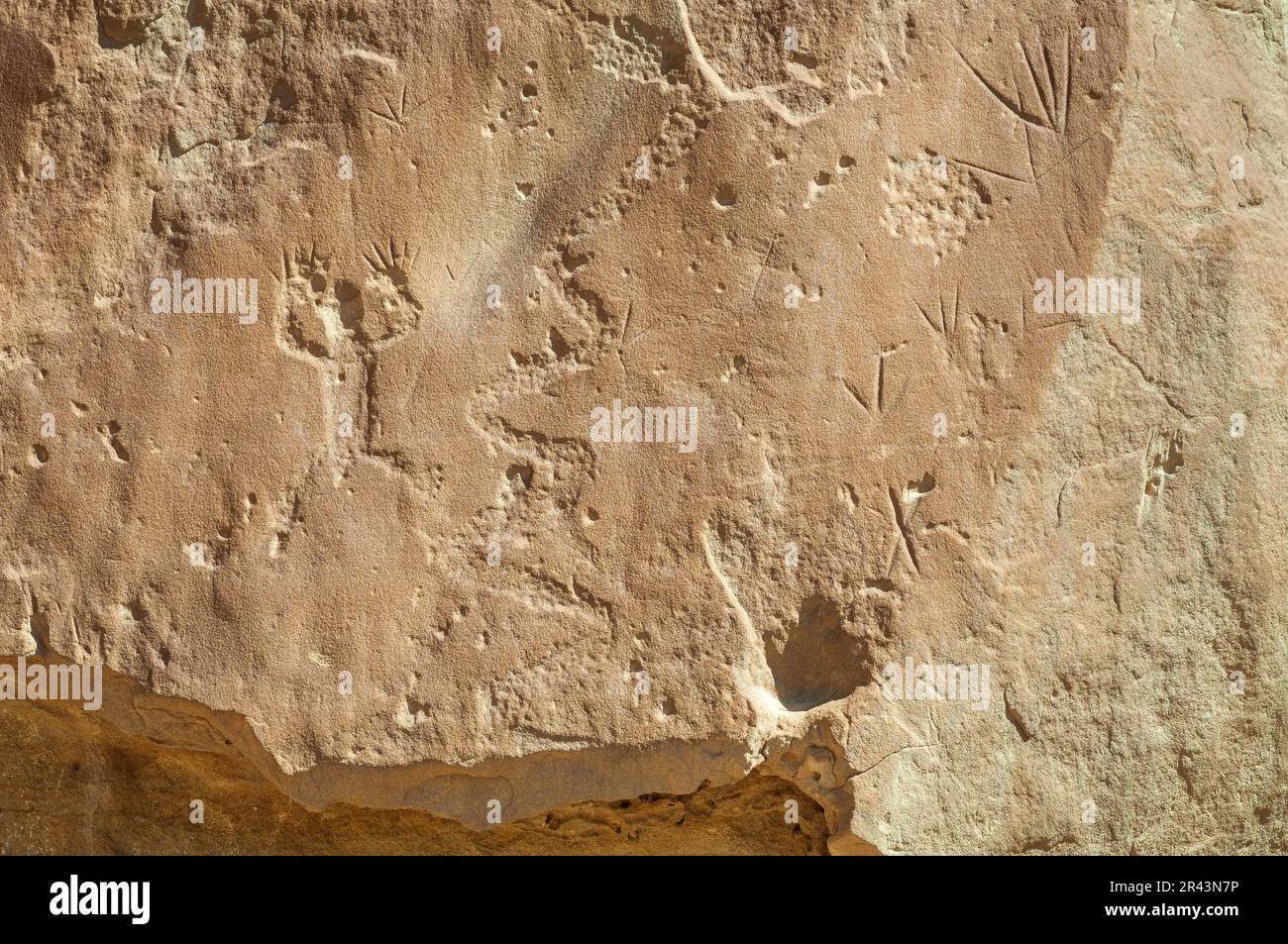 Petroglyphs at Chaco Culture National Historical Park Stock Photo - Alamy