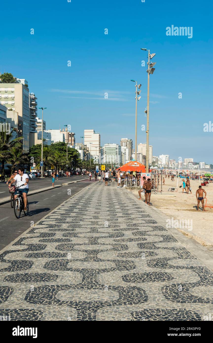 Pavement on the beach hi-res stock photography and images - Alamy