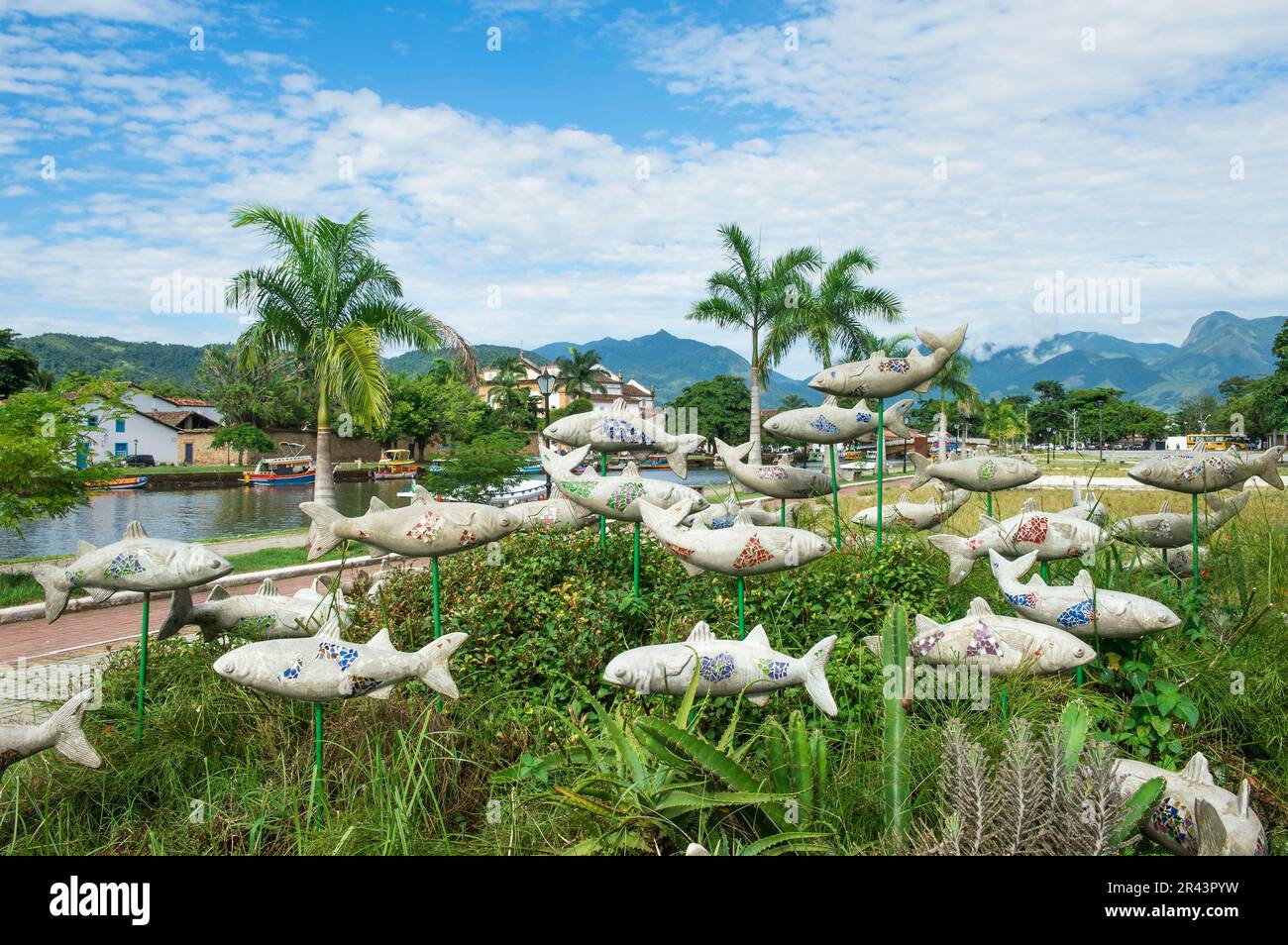 Sculpture representing a swarm in motion, Paraty, State of Rio de ...