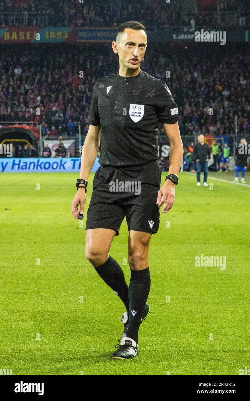 Referee Jose Maria Sanchez (ESP Stock Photo - Alamy