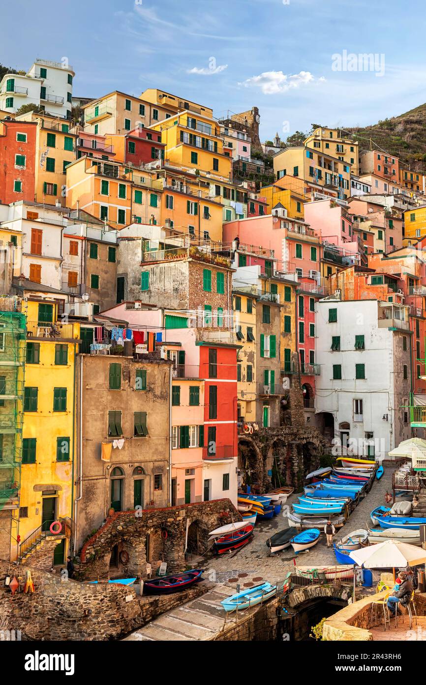 Riomaggiore, Cinque Terre, Liguria, Italy Stock Photo - Alamy