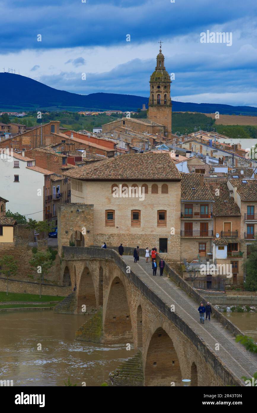 Puente la Reina, Gares, Pilgrims, Medieval bridge, River Arga, Camino ...