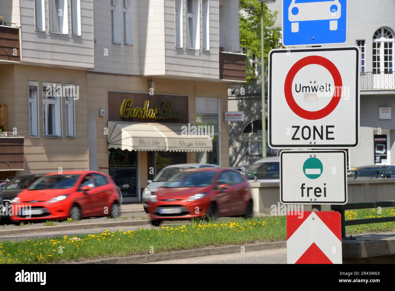 Signs, traffic sign, traffic signs, environmental zone, Bundesallee ...