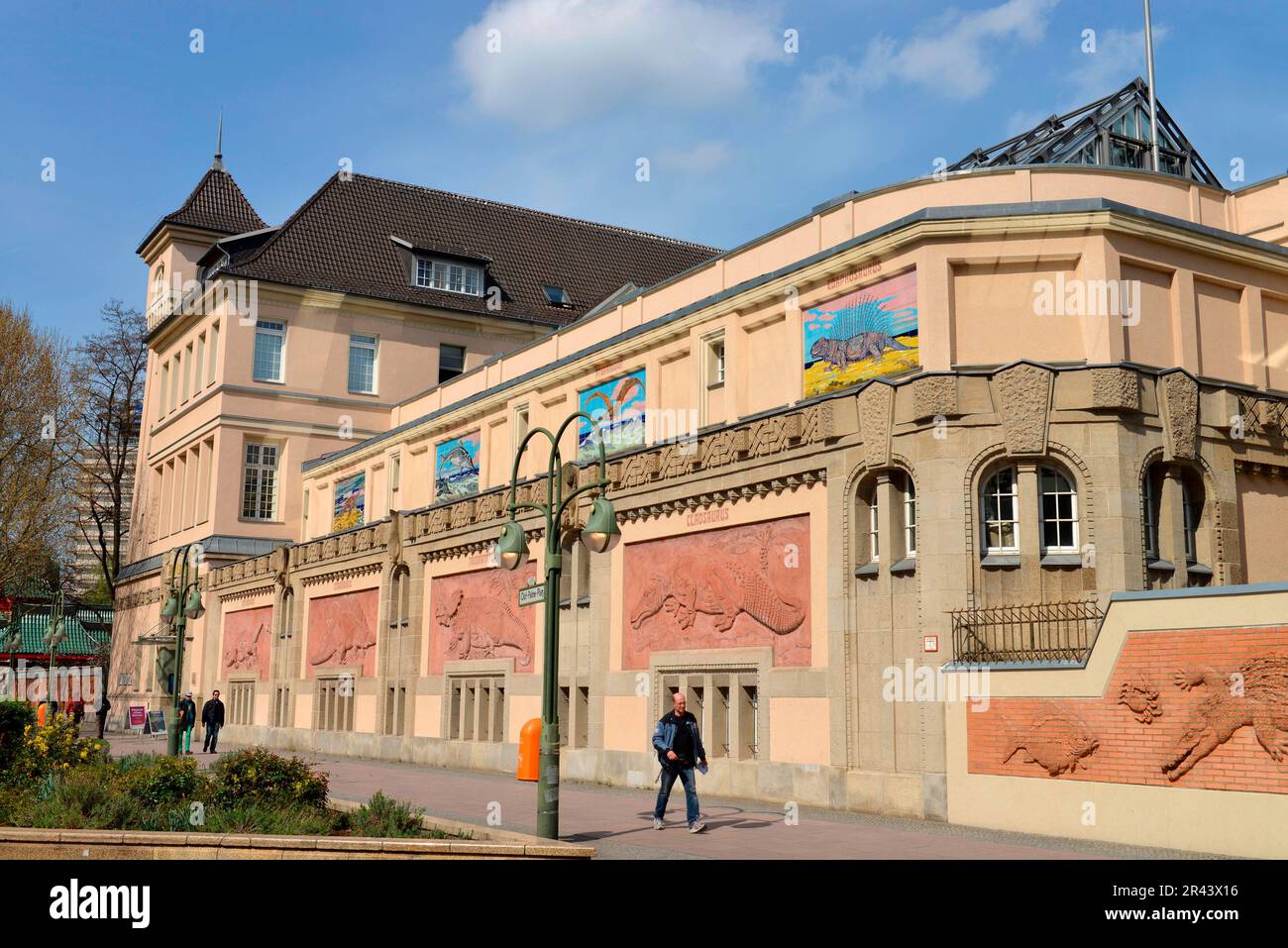 Aquarium, Olof-palm tree-Platz, Tiergarten, Berlin, Germany Stock Photo ...