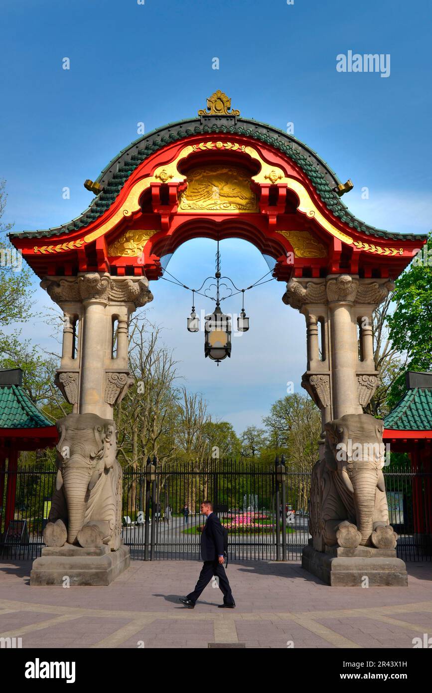 Elephant Gate, Zoo, Budapester Strasse, Tiergarten, Berlin, Germany ...