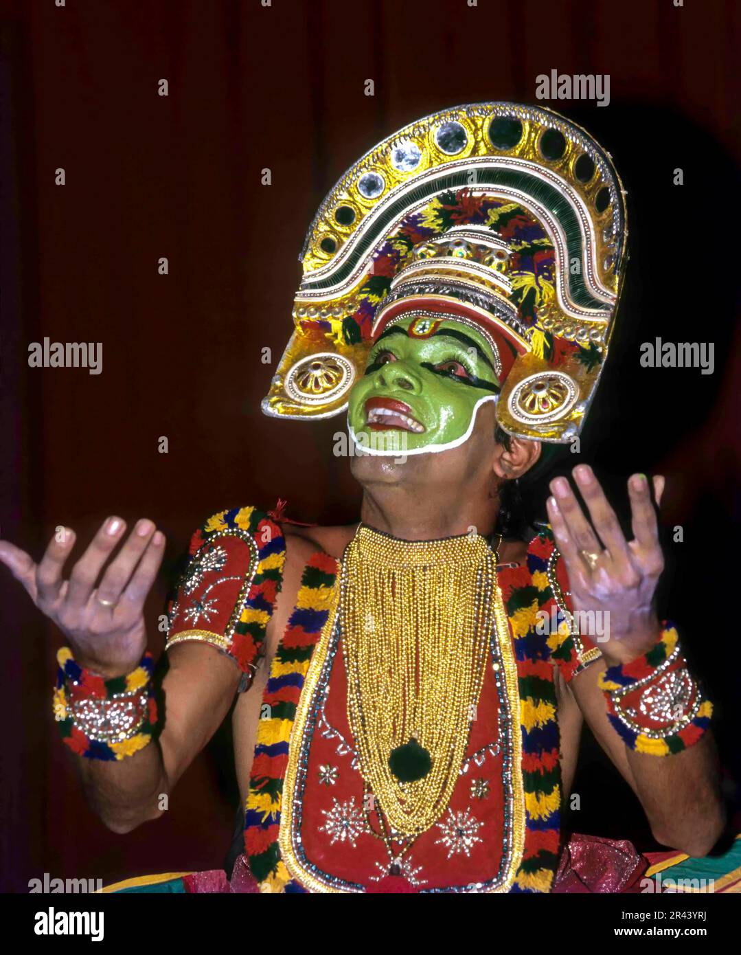 Ottan thullal hi-res stock photography and images - Alamy