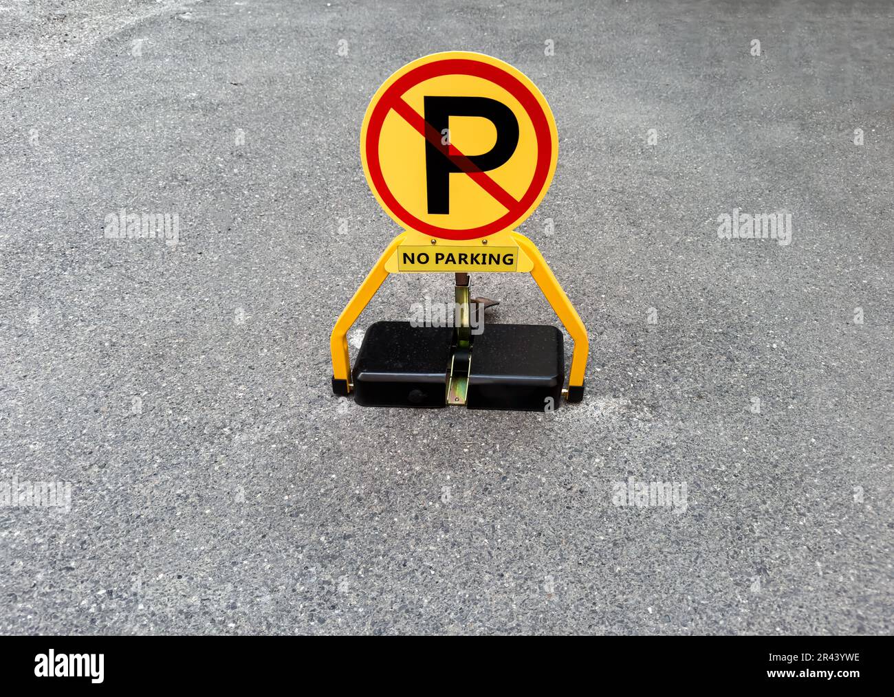 No Parking sign on the road. No parking sign on a parking lot Stock ...