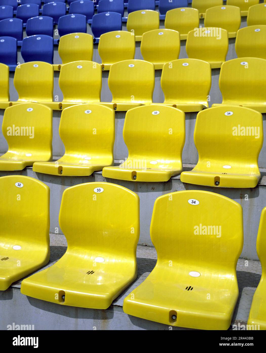 Empty stadium seat hi-res stock photography and images - Alamy