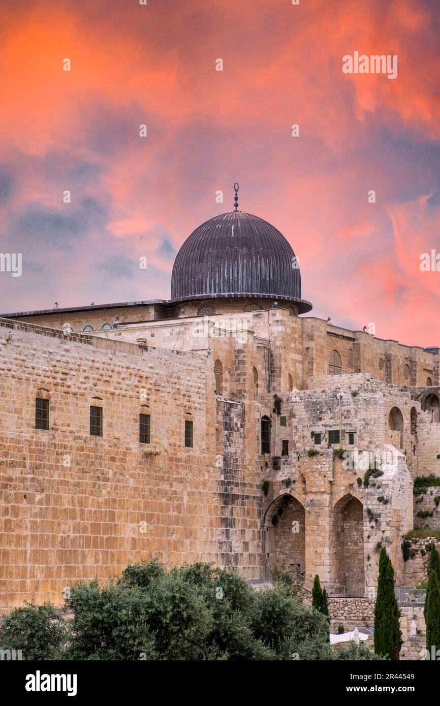 View of the Al-Aqsa Mosque dome, Jerusalem, Israel Stock Photo - Alamy
