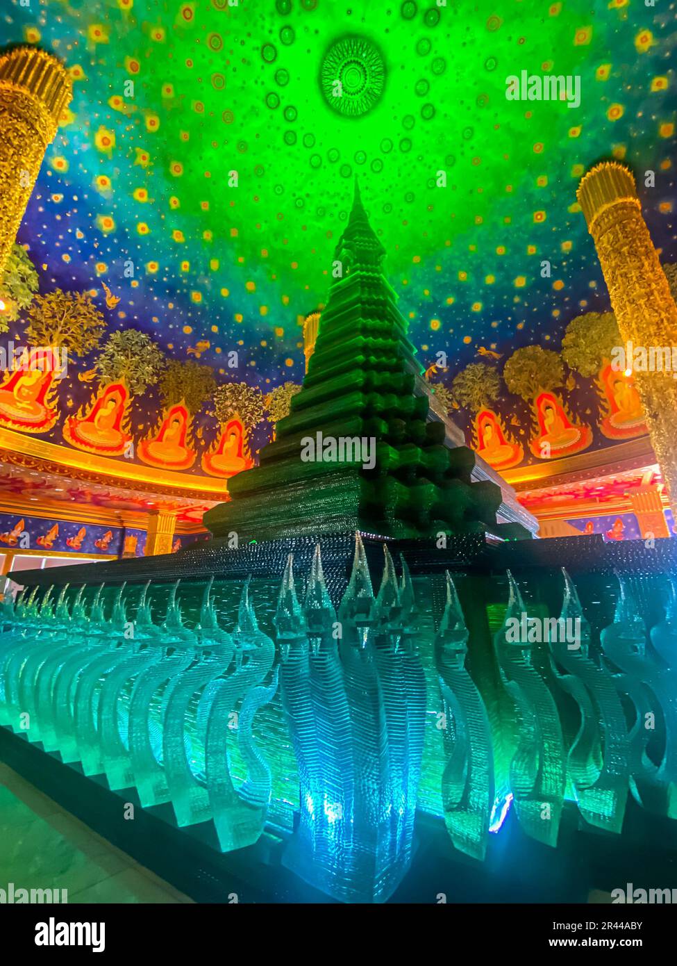 Wat pak nam phasi charoen temple hi-res stock photography and images ...