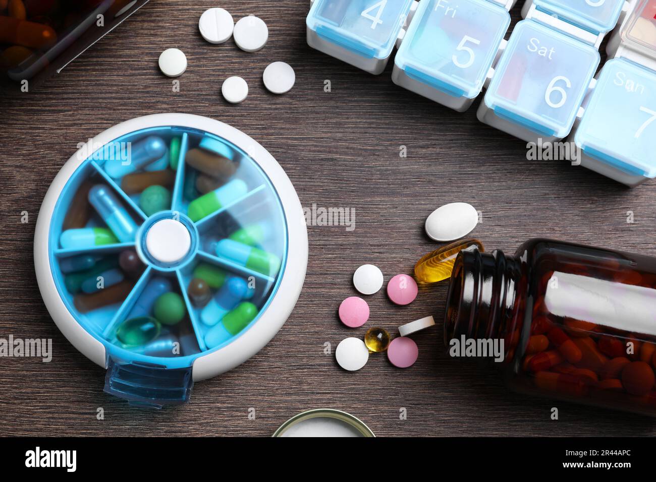 Pill boxes and bottles hi-res stock photography and images - Alamy