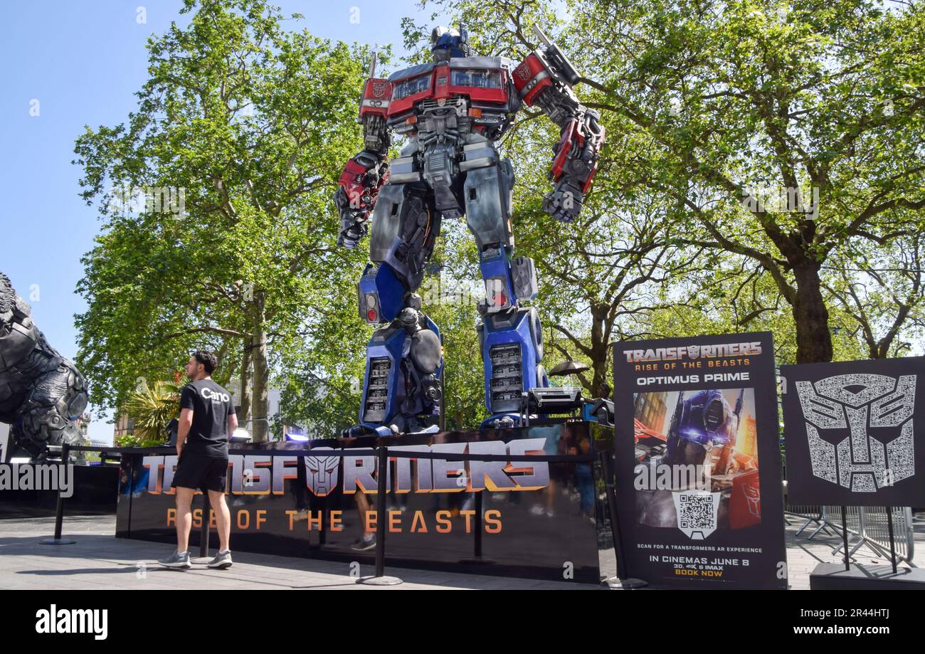 Optimus prime transformers hi-res stock photography and images - Alamy
