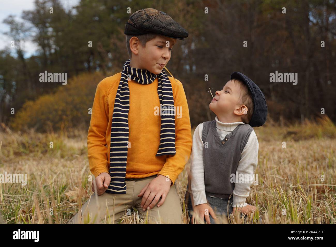 Smoking and children hi-res stock photography and images - Alamy