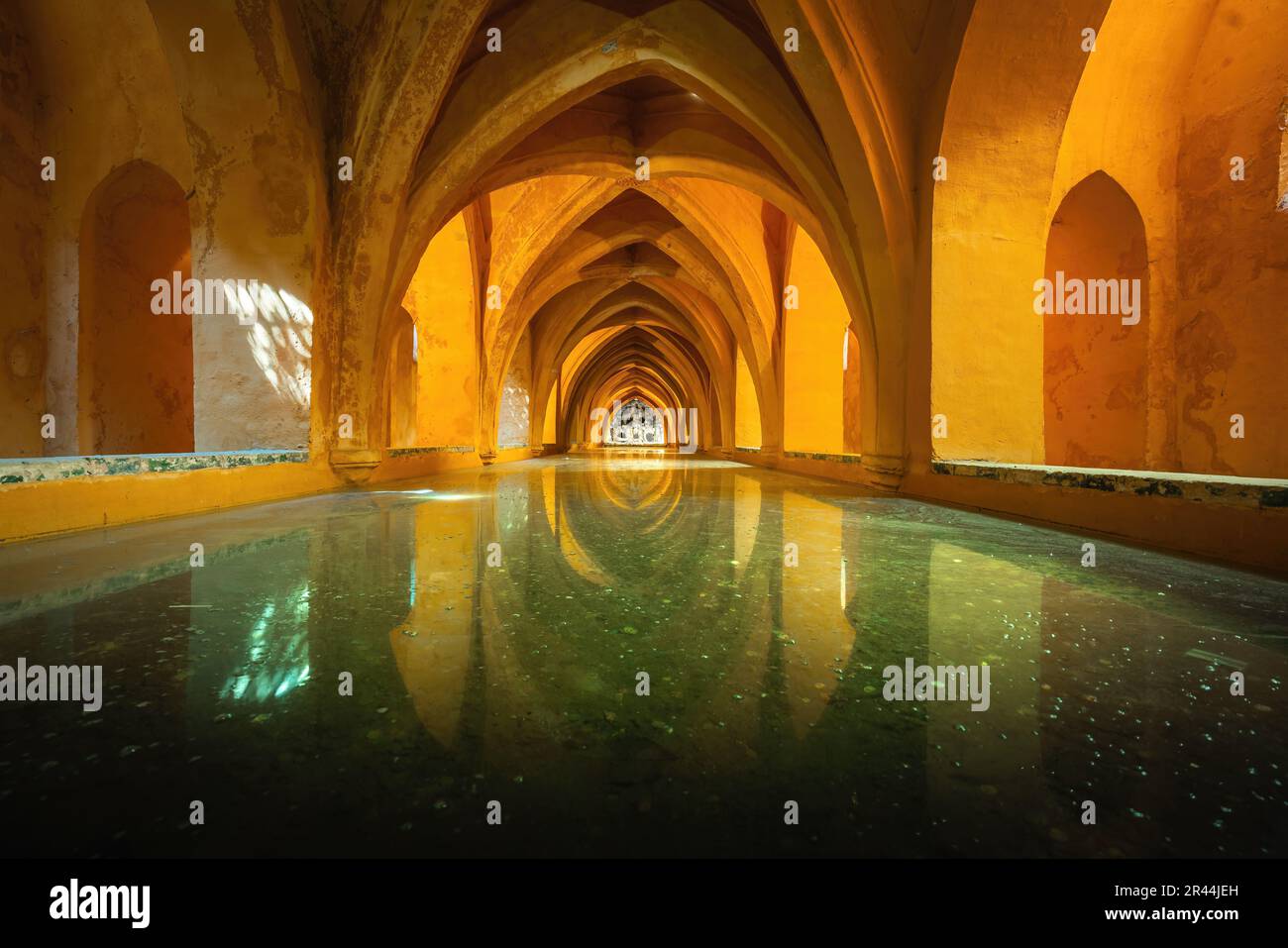 Maria de Padilla Baths (Banos de Maria de Padilla) at Alcazar Gardens ...