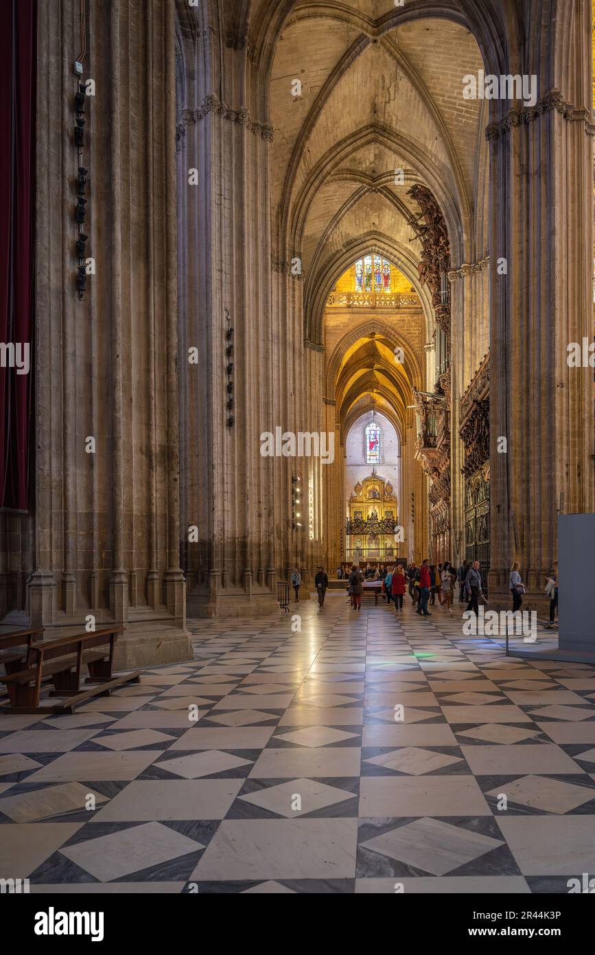 Seville Cathedral Interior - Seville, Andalusia, Spain Stock Photo - Alamy