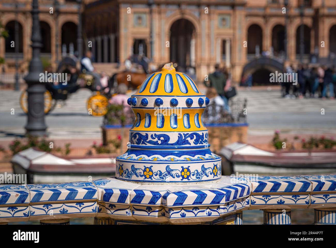 Colorful building seville hi-res stock photography and images - Alamy