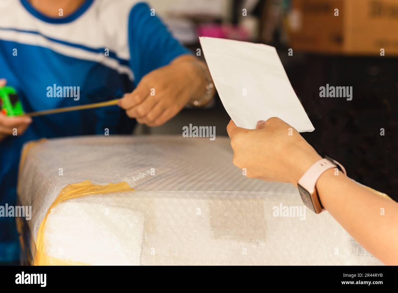 Parcel counter hi-res stock photography and images - Alamy