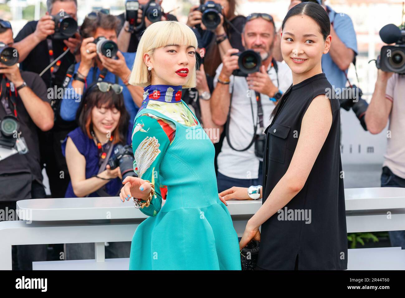 Cannes, France. 26th May, 2023. Aoi Yamada and Arisa Nakano pose at the ...