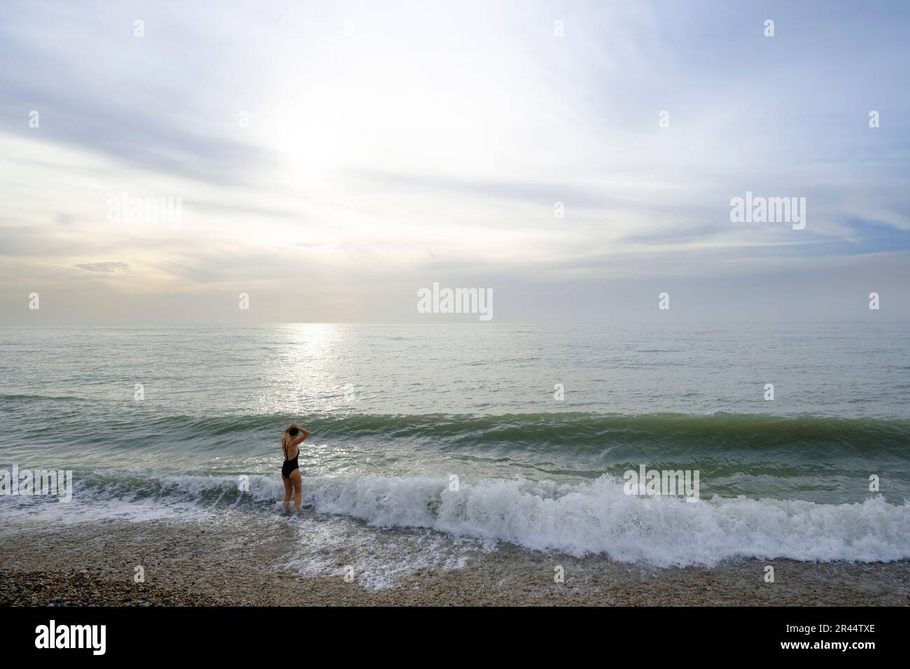 Indian bathing 2022 hi-res stock photography and images - Alamy
