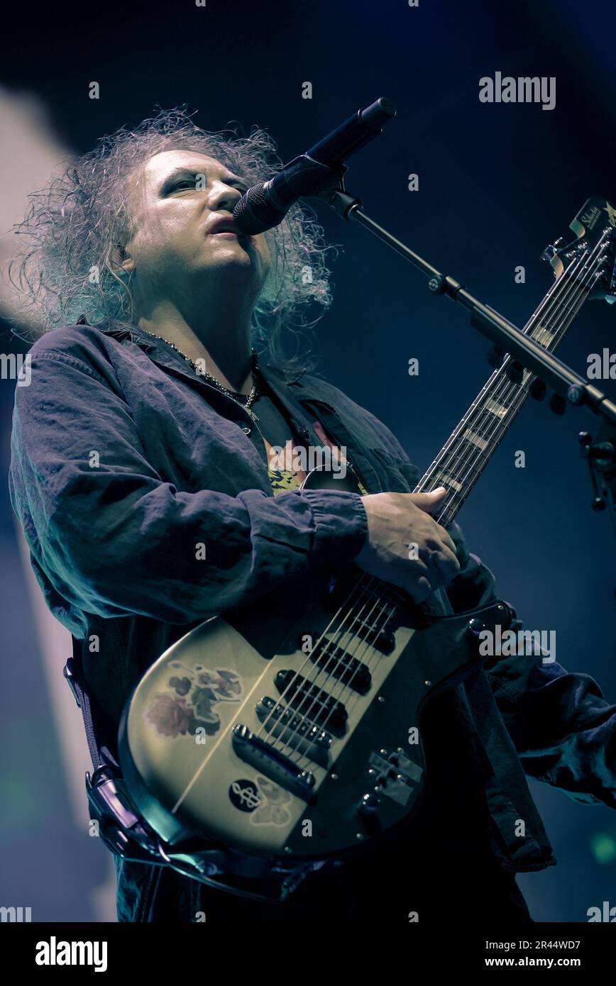 The Cure performing live on the Shows Of A Lost World US Tour 2023 at ...