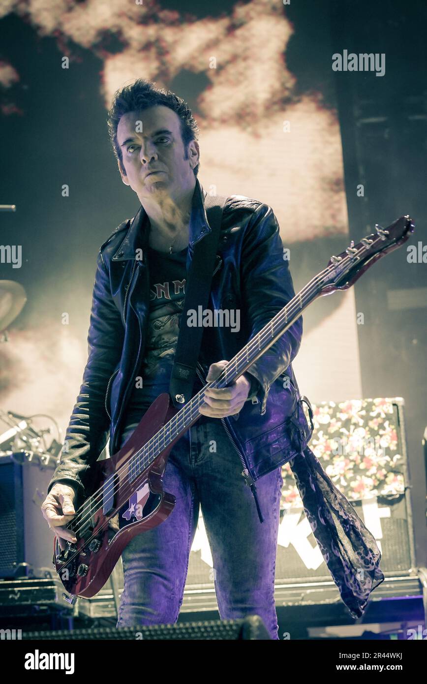 Shows of a lost world tour hi-res stock photography and images - Alamy