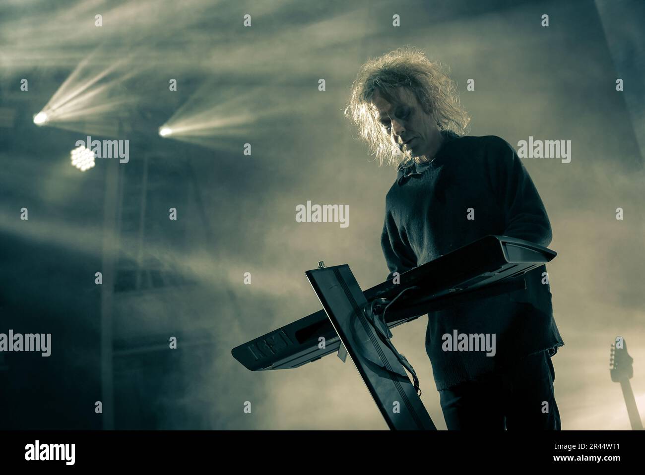 Shows of a lost world tour hi-res stock photography and images - Alamy