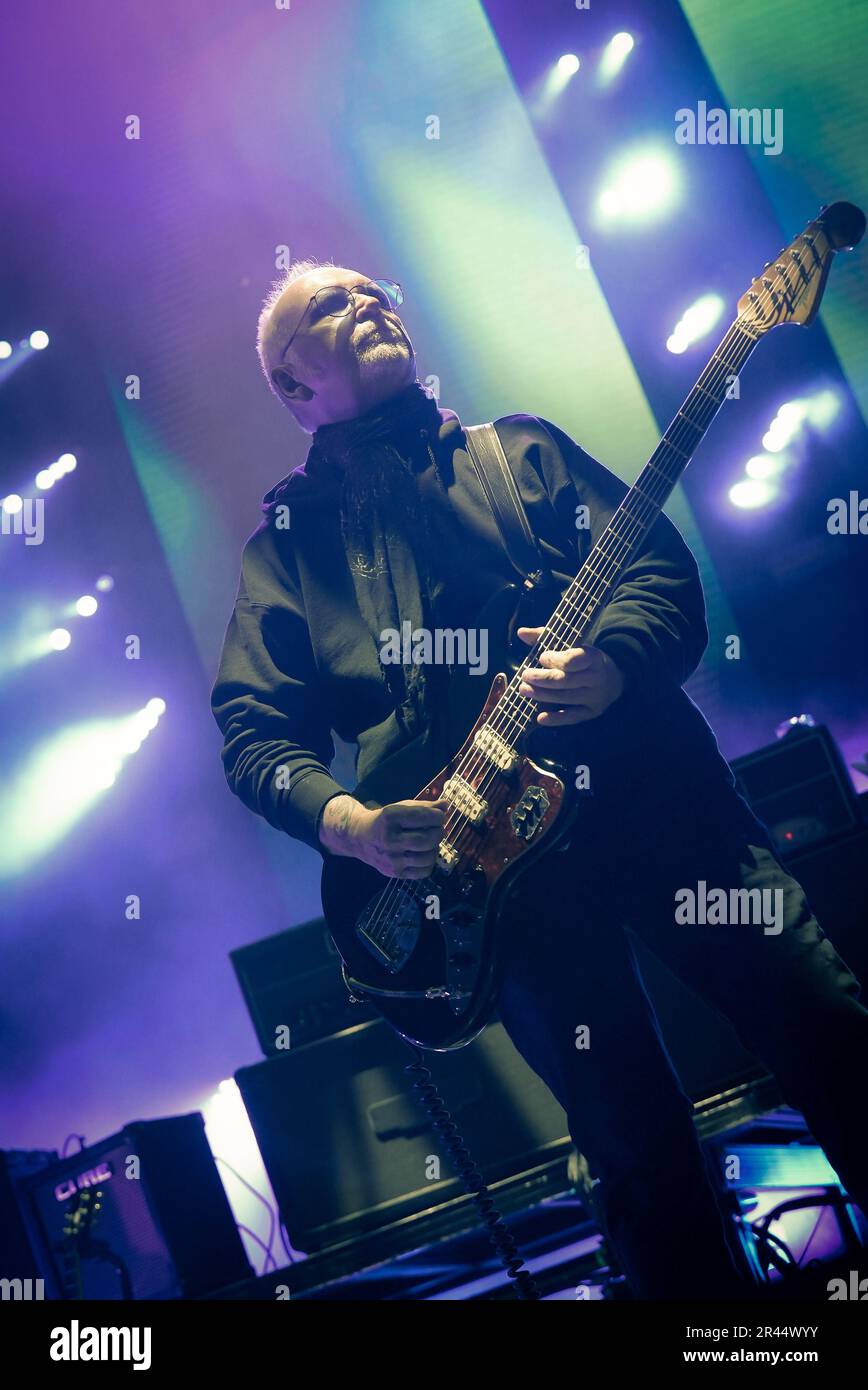 Shows of a lost world tour hi-res stock photography and images - Alamy