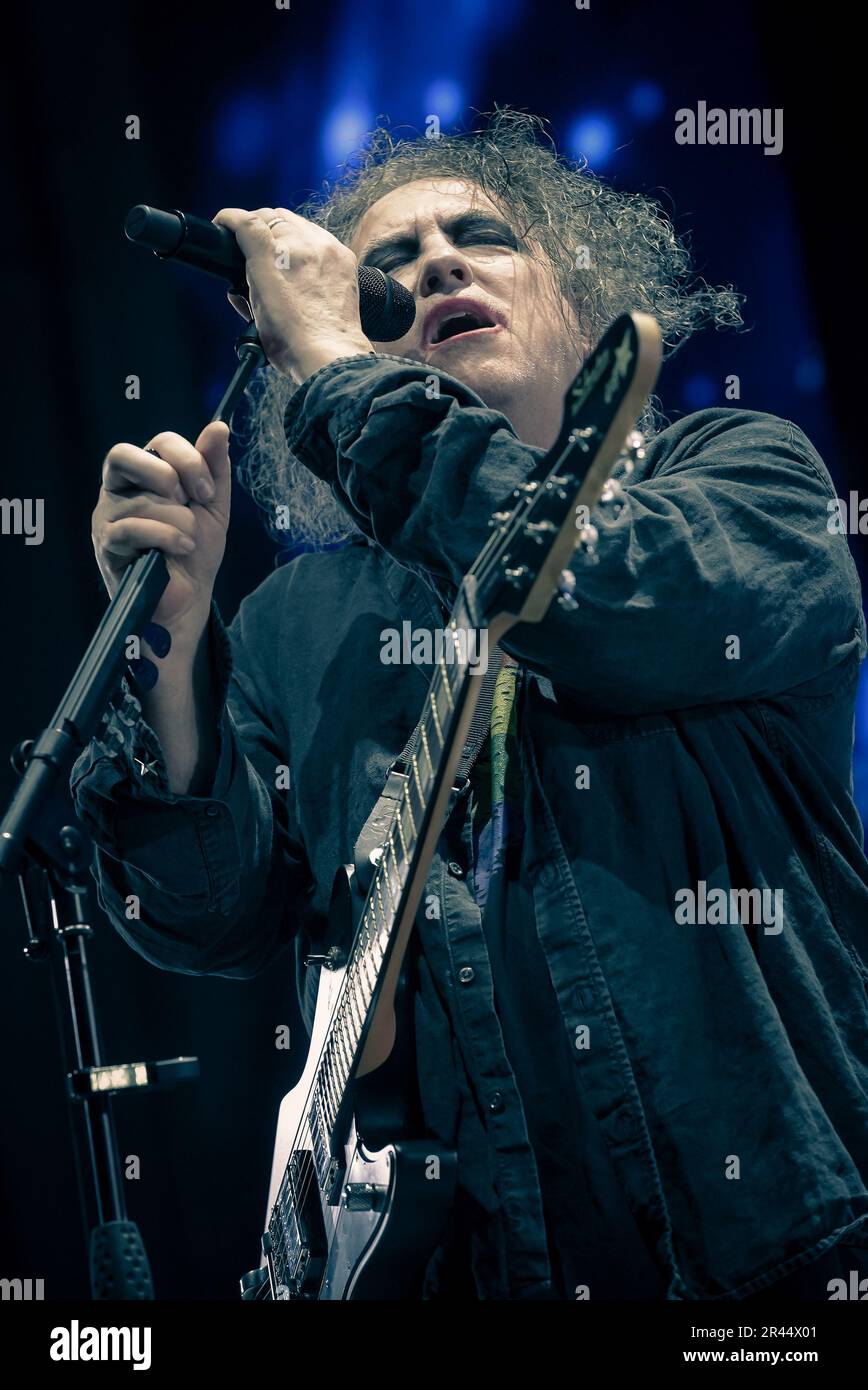 The Cure performing live on the Shows Of A Lost World US Tour 2023 at ...