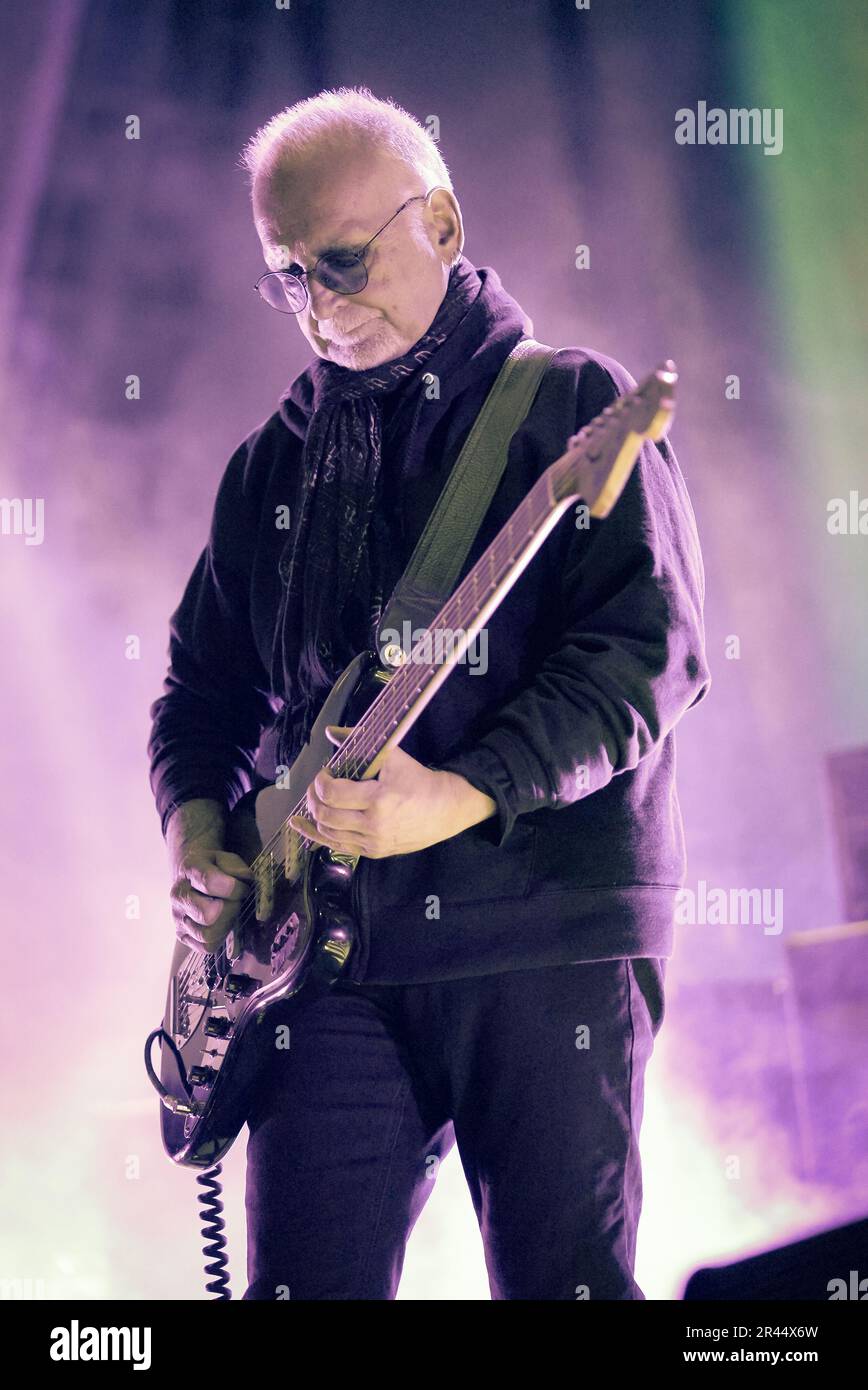 Shows of a lost world tour hi-res stock photography and images - Alamy