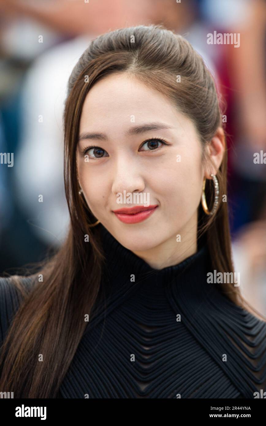 Park Shin Hye And Krystal Jung