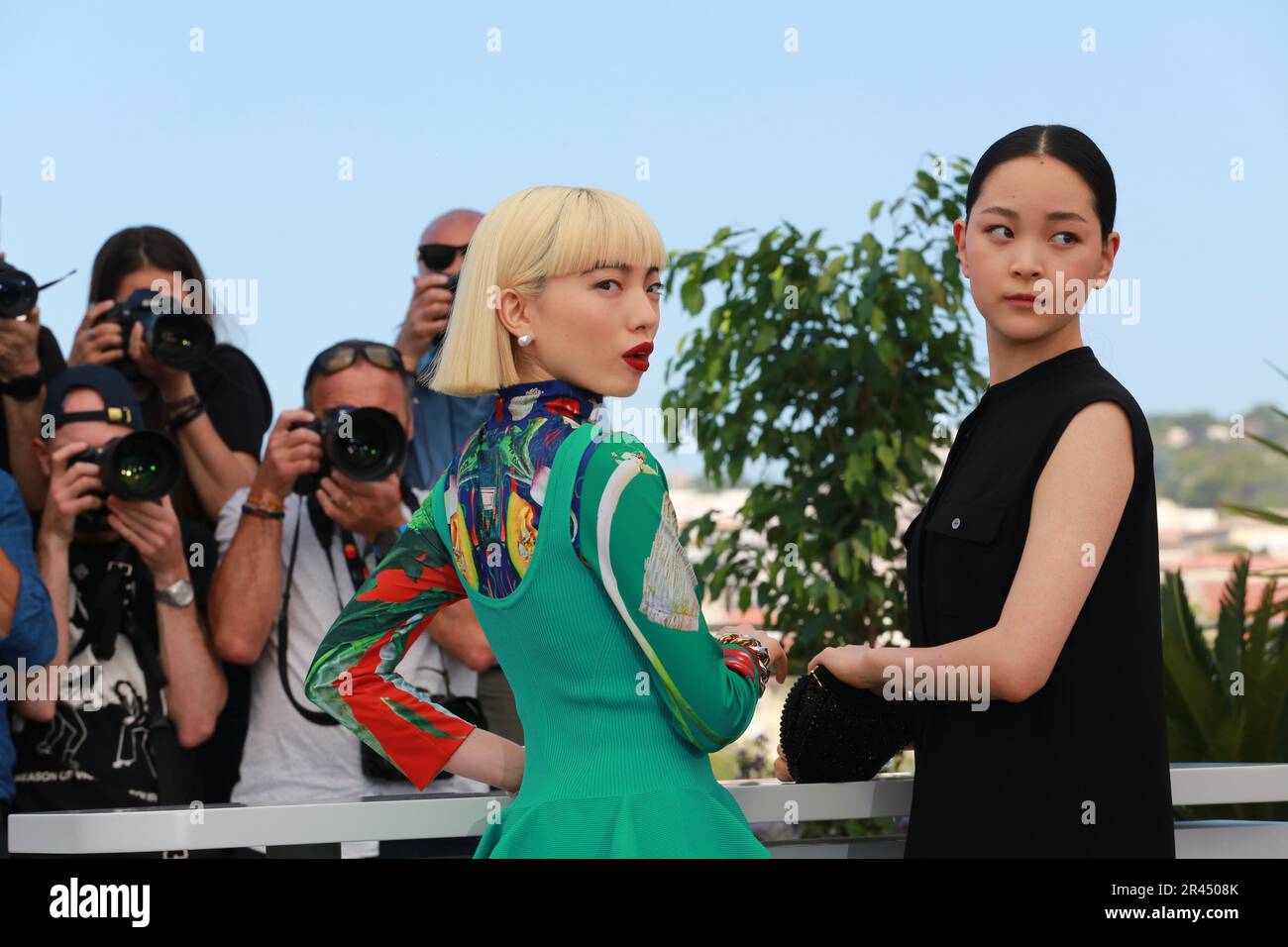 Aoi yamada and arisa nakano hi-res stock photography and images - Alamy