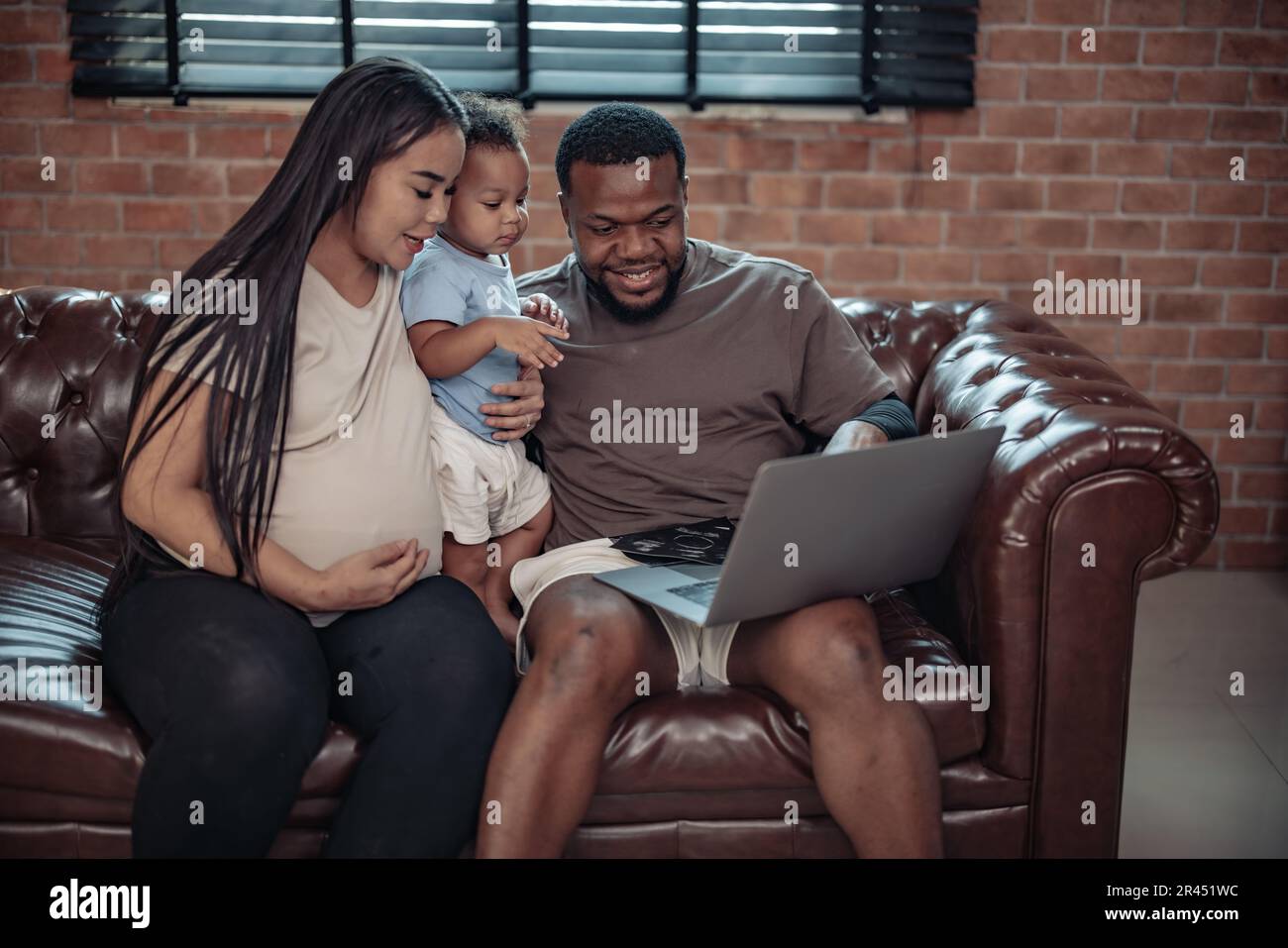 Ultrasound reveal hi-res stock photography and images - Alamy