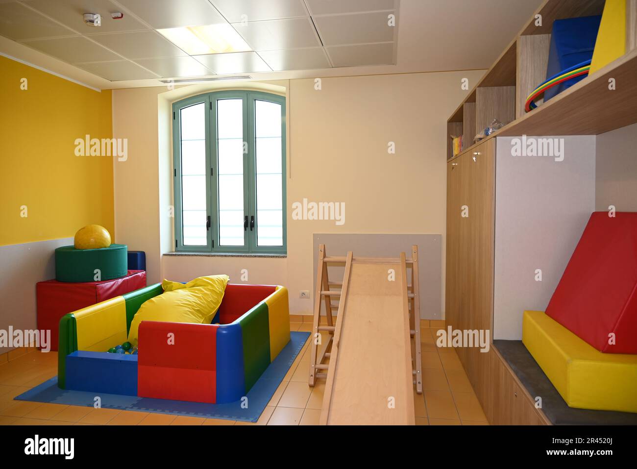 Autistic children hi-res stock photography and images - Alamy