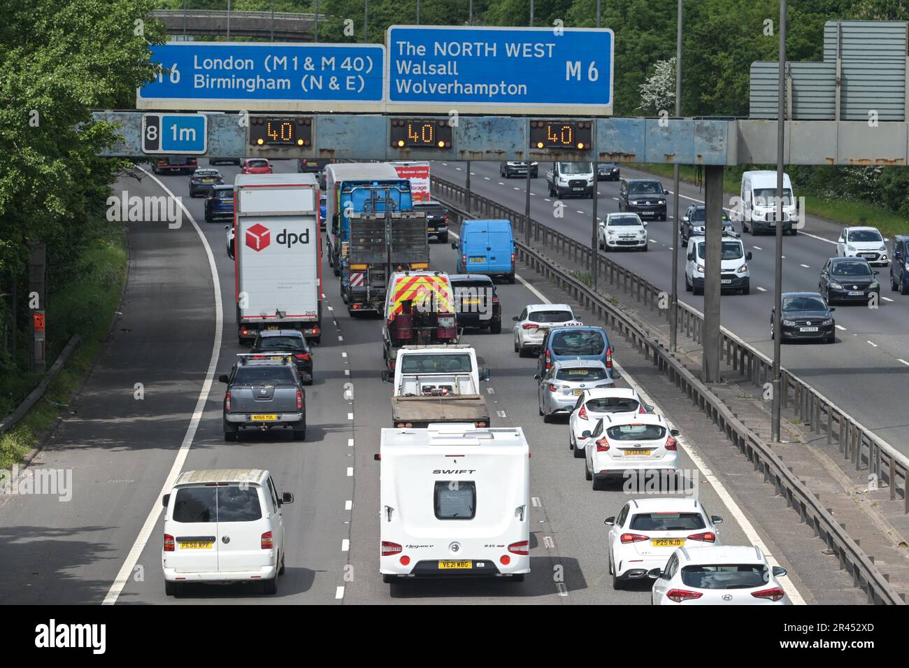 Coronation gridlock hi-res stock photography and images - Alamy