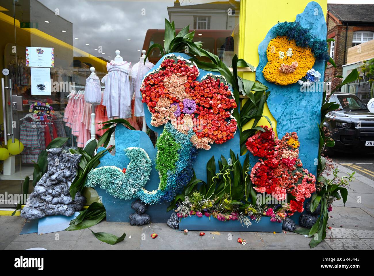 The world class alternative floral art show is back, transforming the ...