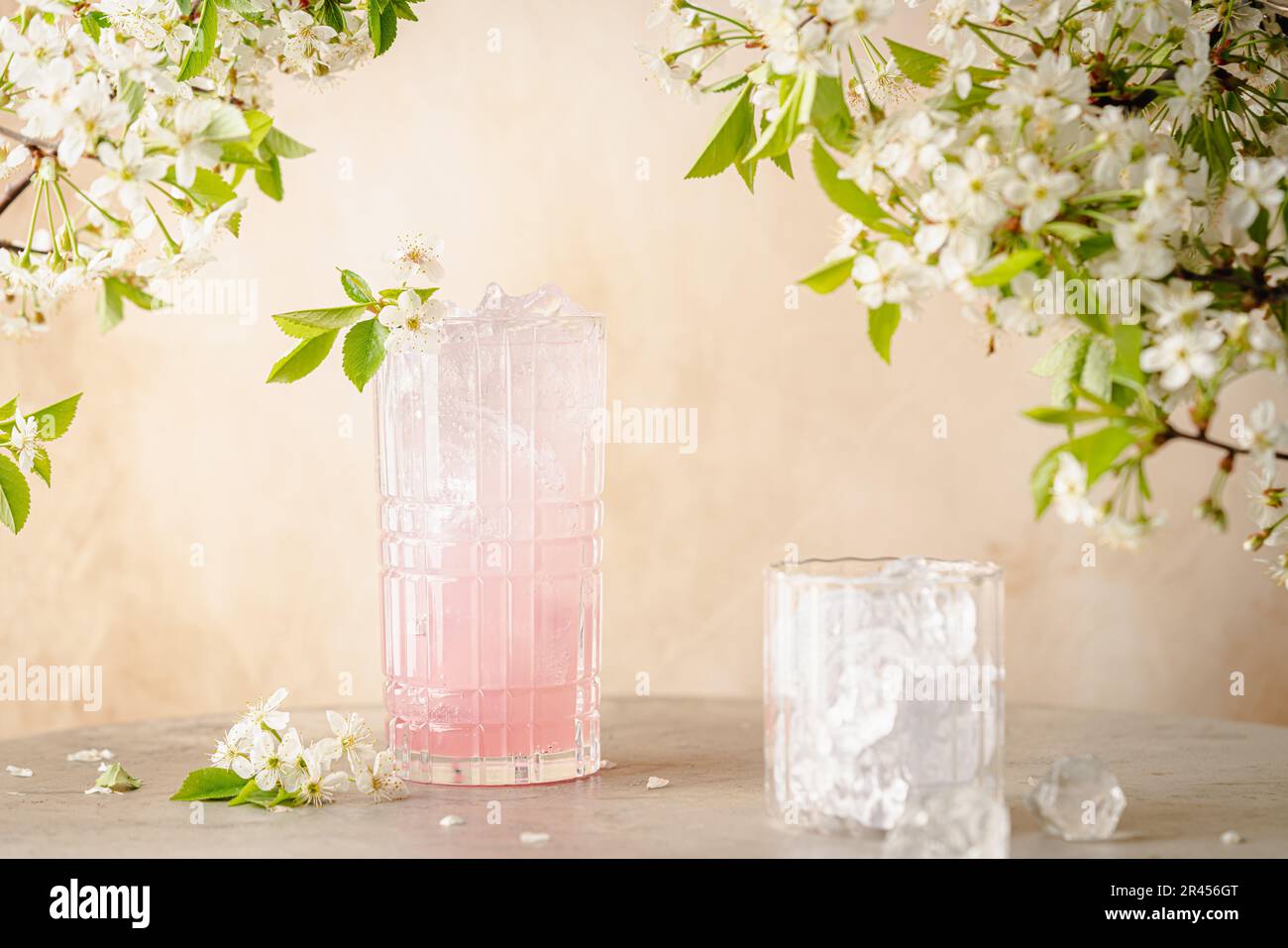 Summer refreshing drink Stock Photo - Alamy