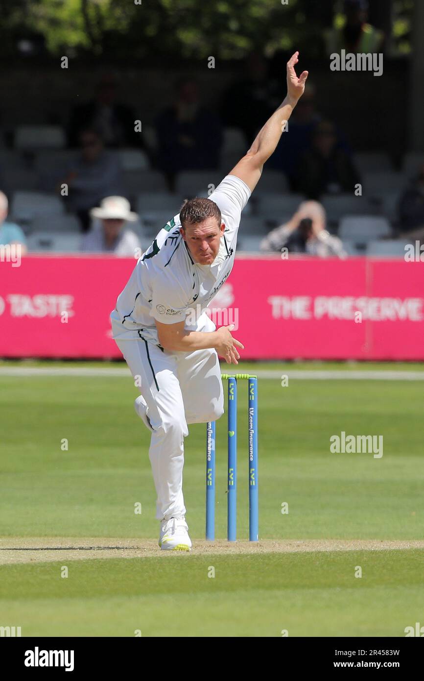 Graham Hume in bowling action for Ireland during Essex CCC vs Ireland ...