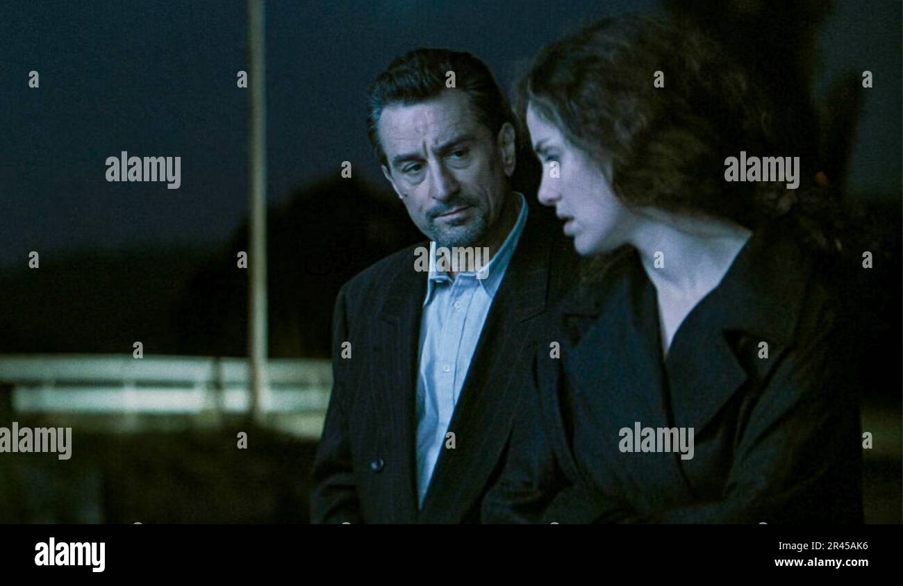 USA. Amy Brenneman and Robert De Niro in a scene from the (C)Warner ...
