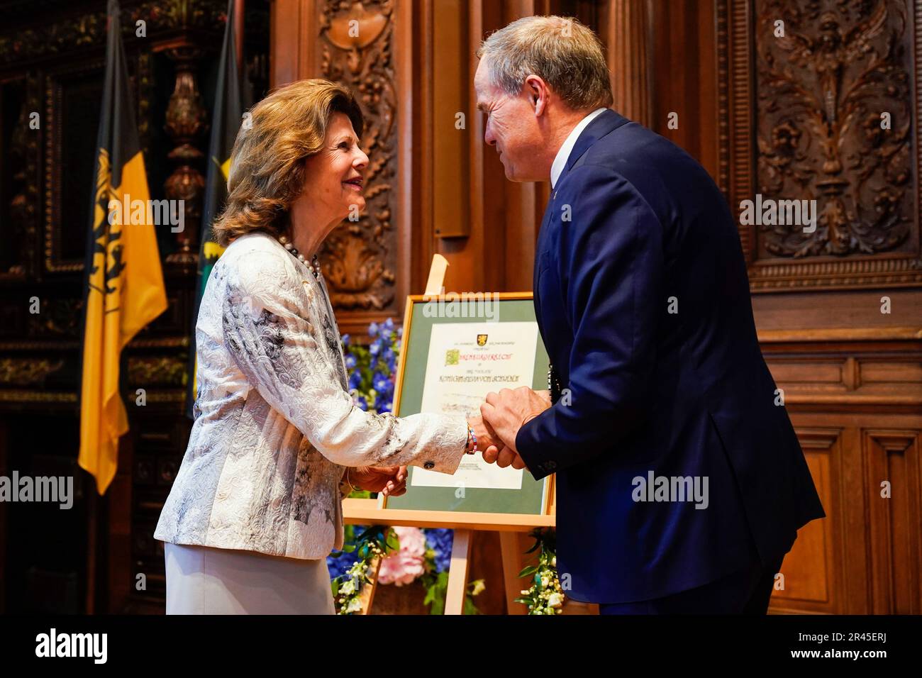 Sweden's Queen Silvia receives the certificate of honorary citizenship ...