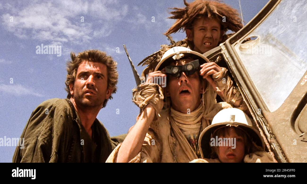 USA. Bruce Spence and Mel Gibson in a scene from the (C)Warner Bros ...