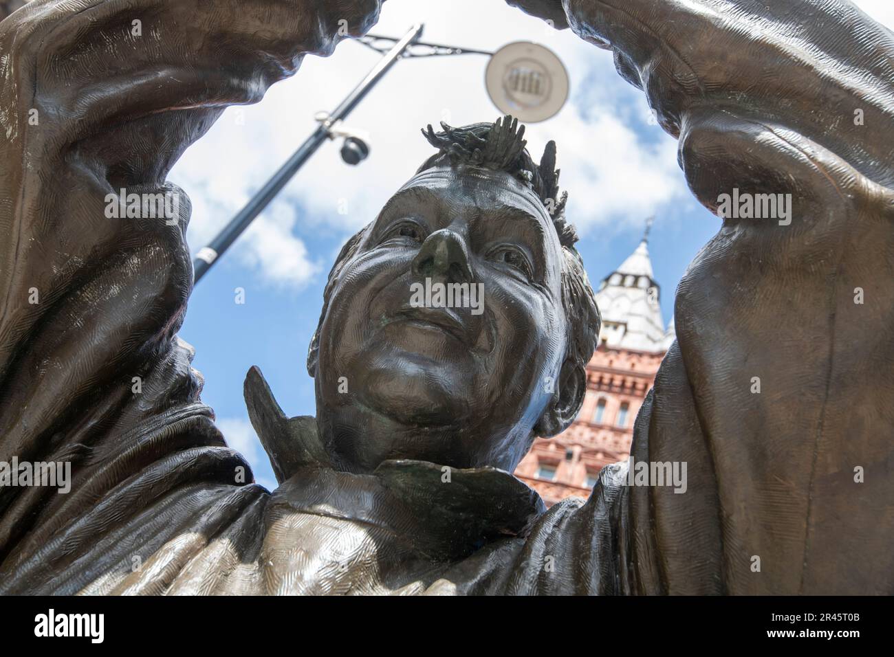 Brian Clough Statue in Nottingham City, Nottinghamshire England UK ...