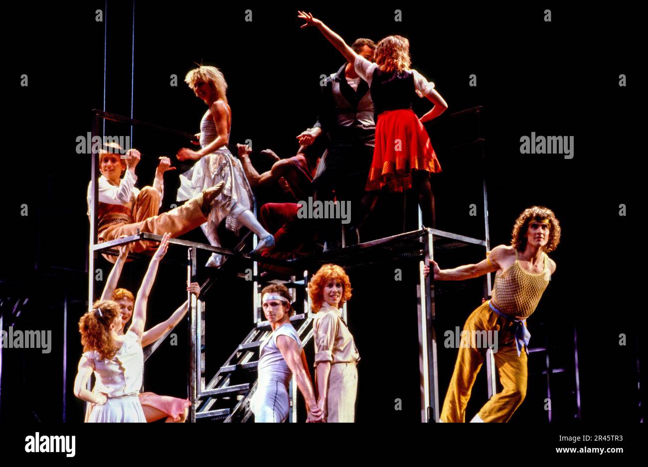 centre: Wayne Sleep, Marti Webb in SONG & DANCE at the Palace Theatre ...