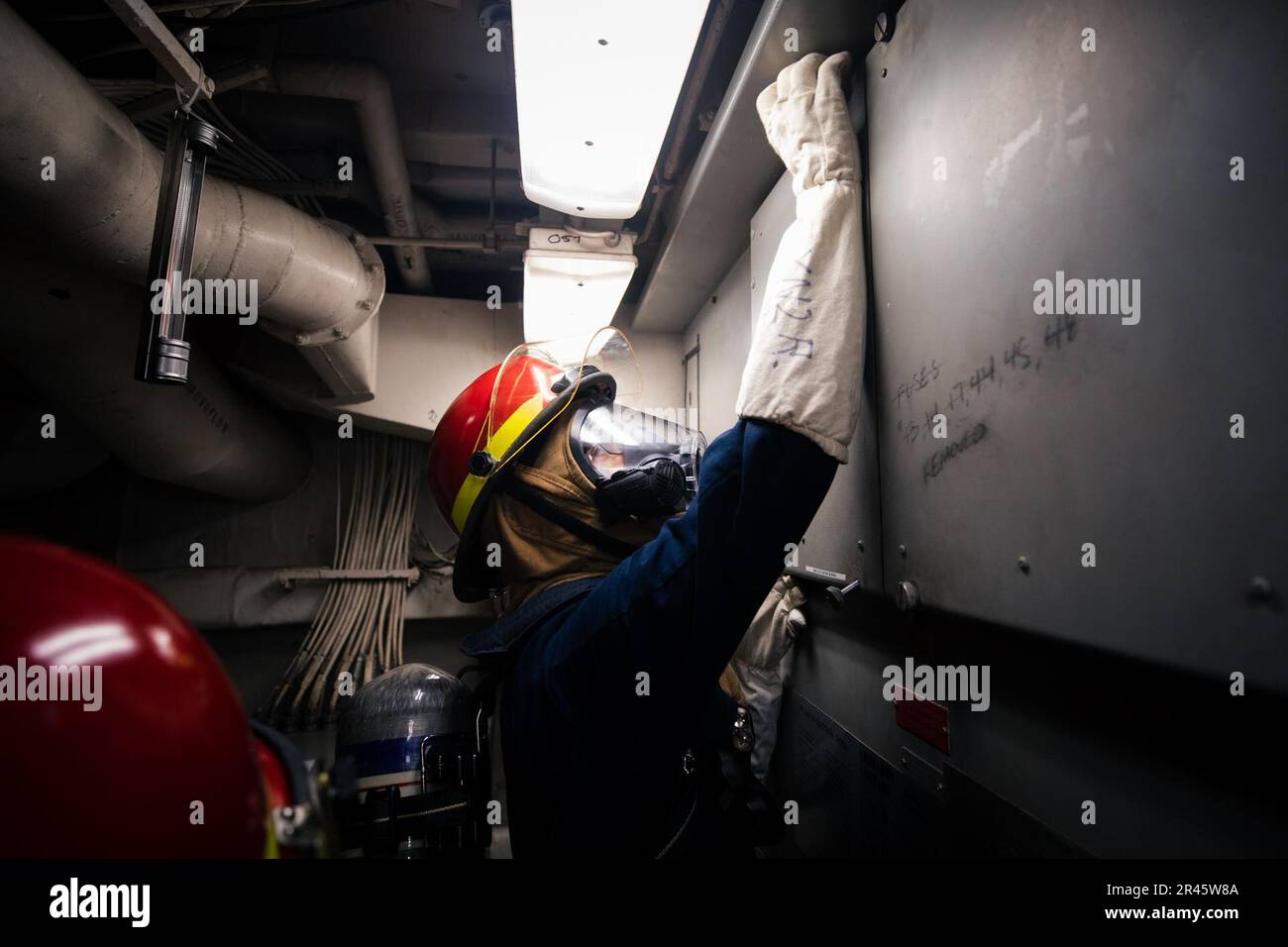 230407-N-YV347-1015 PACIFIC OCEAN (April 7, 2023) U.S. Navy ...