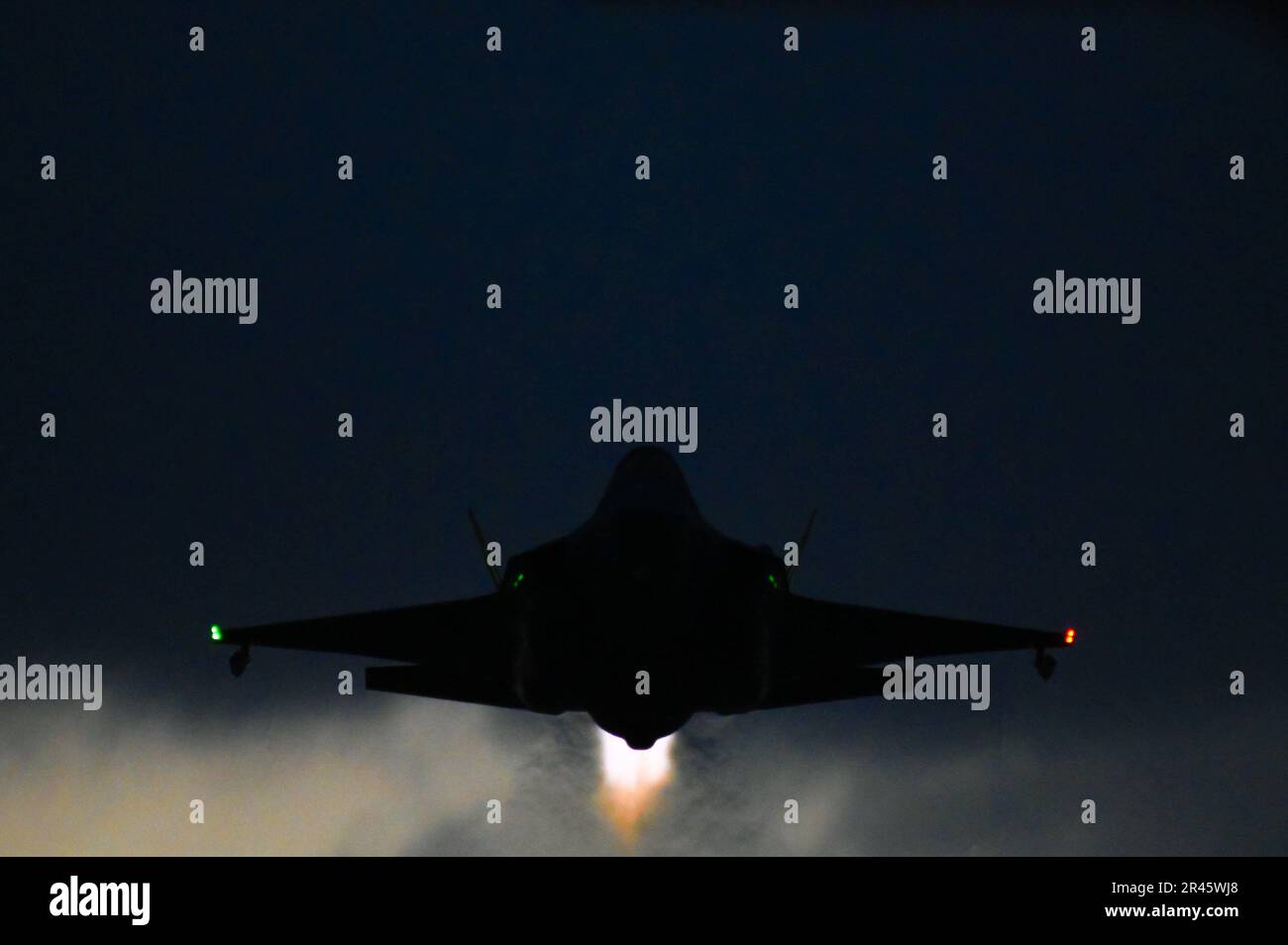 A U.S. Air Force F-35A Lightning II from the 33rd Fighter Wing takes ...