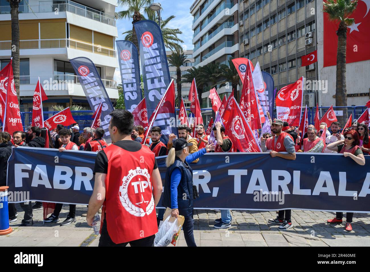 Kurdish parties hi-res stock photography and images - Alamy