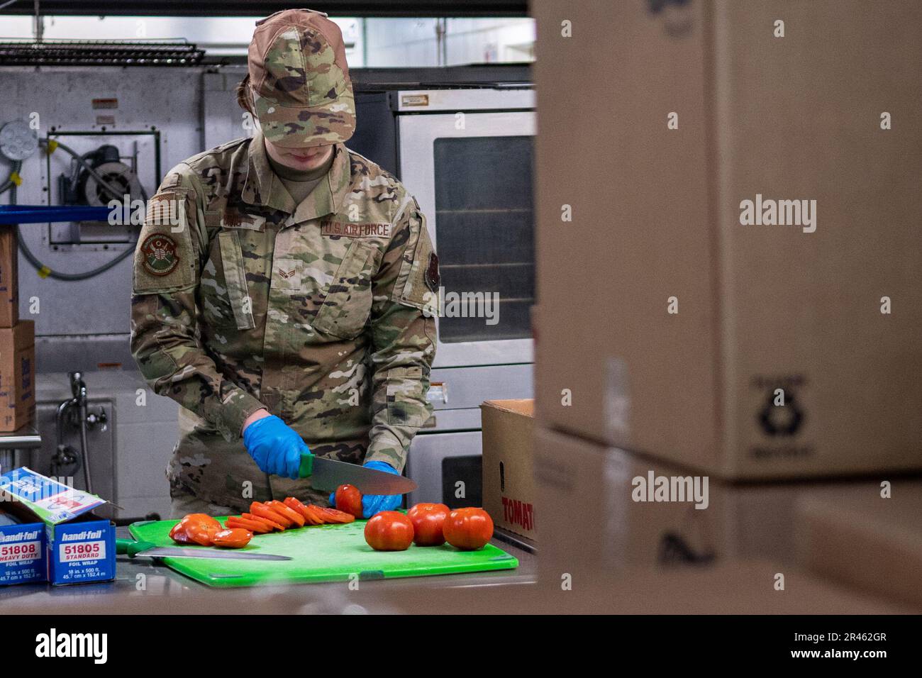 The 121st Air Refueling Wing Sustainment Services Flight prepares lunch ...