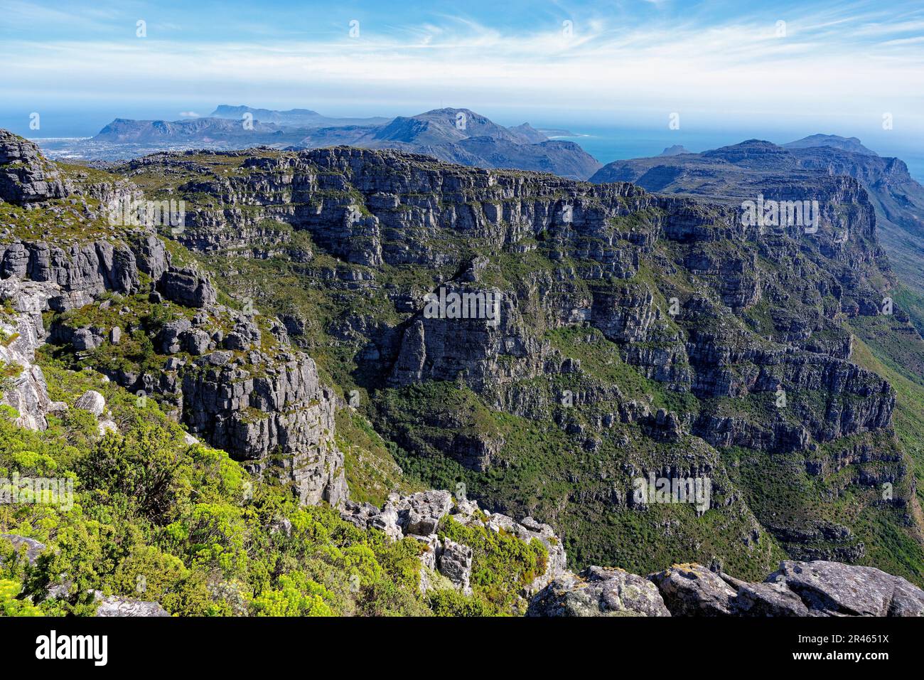 Table Mountain cliffs, Cape Town, South Africa Stock Photo - Alamy